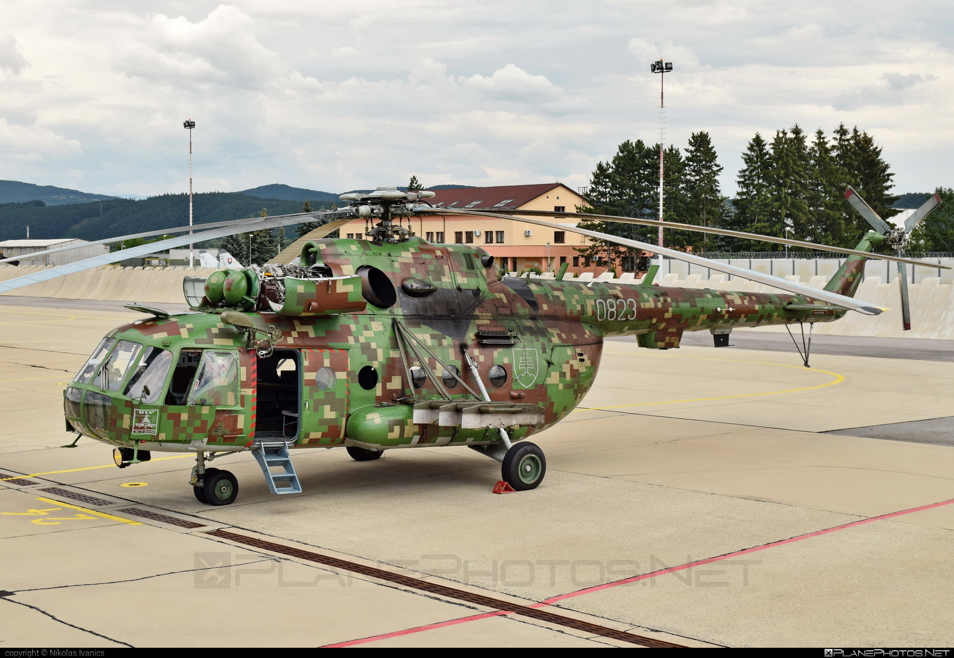 14120_Mil-Mi-17_0823.jpg