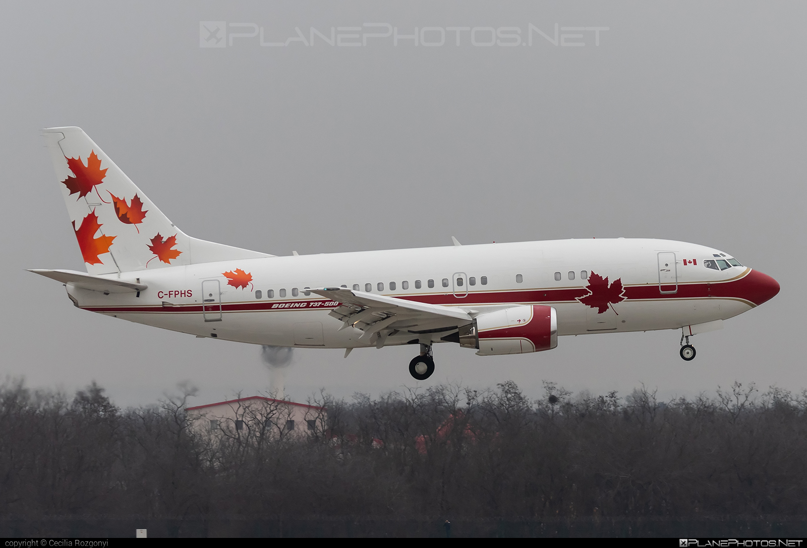 C-FPHS - Boeing 737-500 operated by Skyservice Business Aviation taken ...