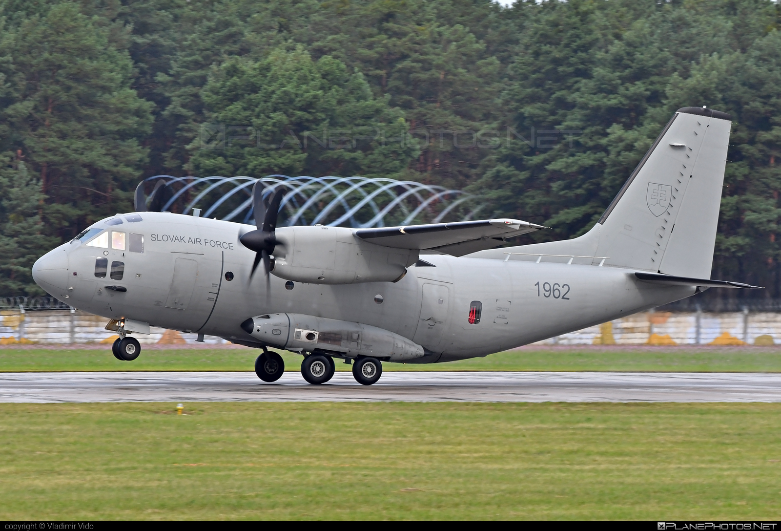 27690_Leonardo-C-27J-Spartan_1962.jpg
