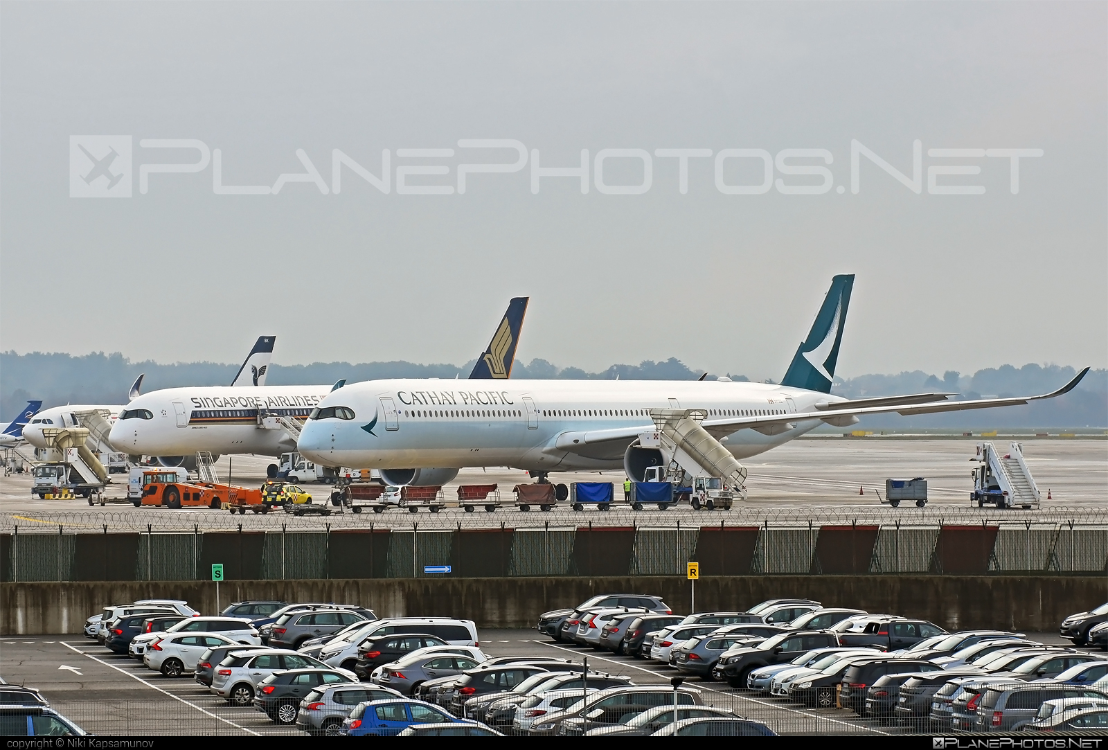 B-LXO - Airbus A350-1041 operated by Cathay Pacific Airways taken by ...