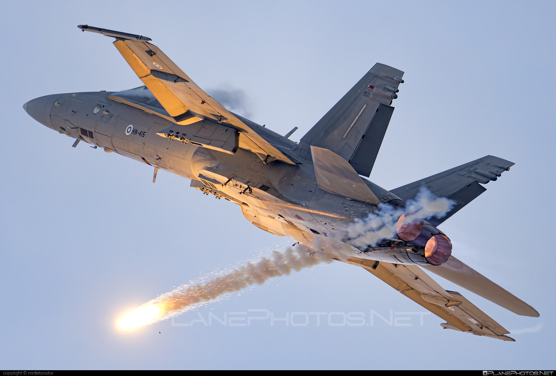 HN-415 - McDonnell Douglas F-18C Hornet operated by Ilmavoimat (Finnish ...